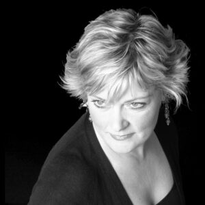 Historical Fiction Set Around the World - Five Books Expert Recommendations